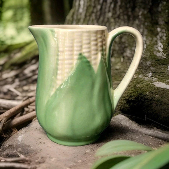 Shawnee | Dining | Vintage Shawnee Pottery Corn King 7 Creamer 950s ...